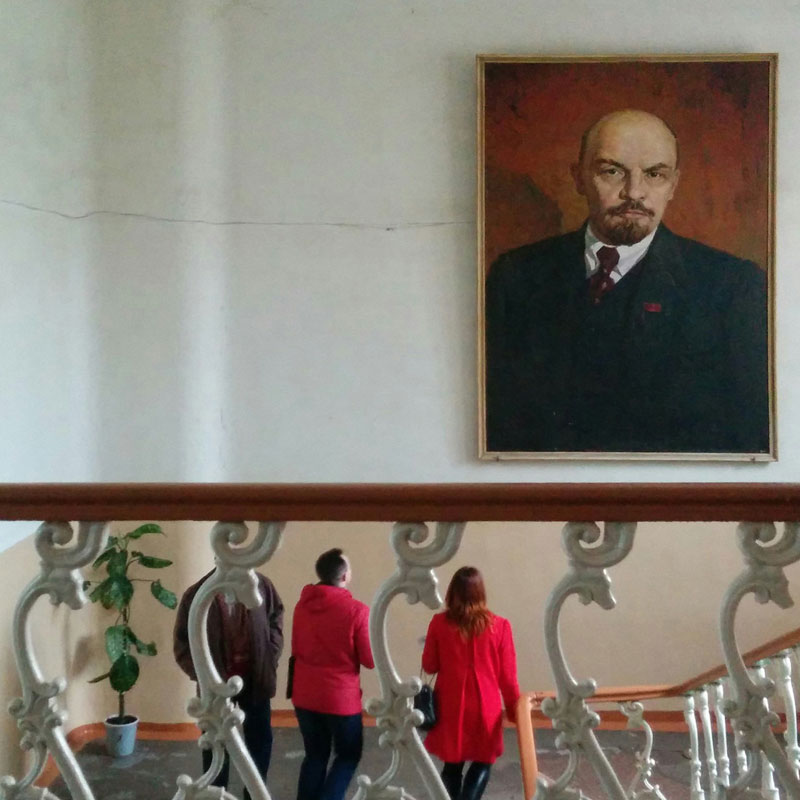Students and Lenin - Russian Life